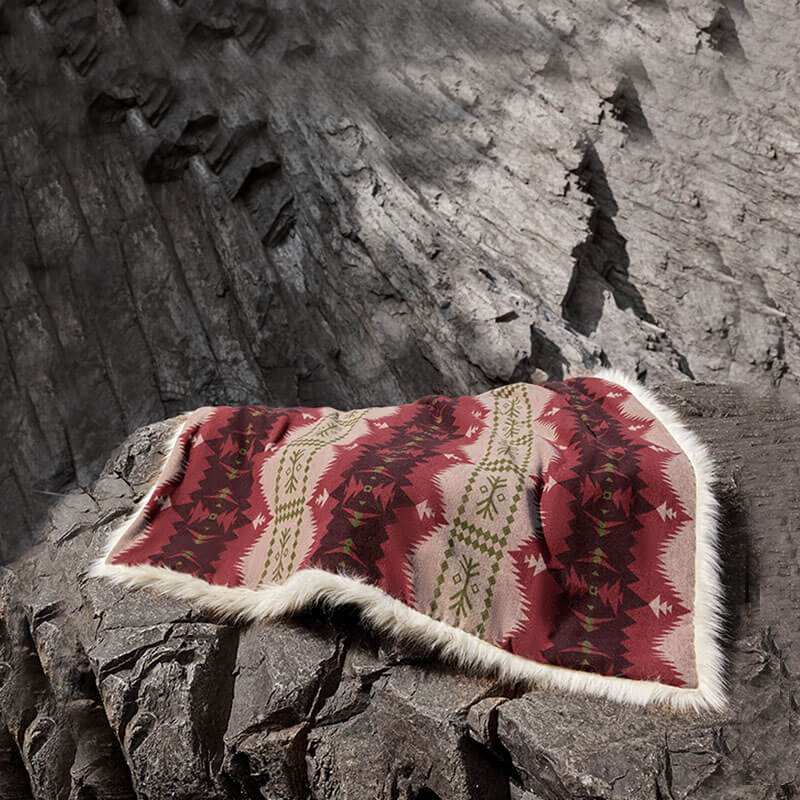 Ruby Campfire Faux Fur Blanket – Anifurry